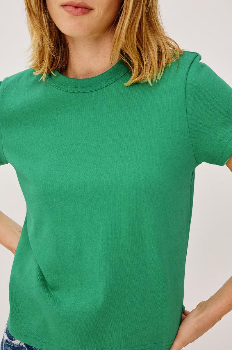 GIRLFRIEND T-SHIRT - CLOVER – Rails
